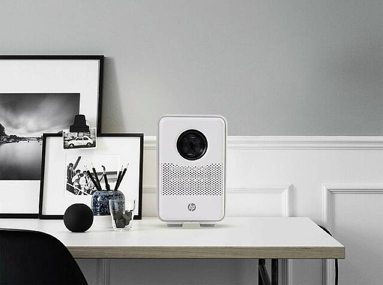 HP Projector CC200 EEC A (A - G) LED ANSI lumen: 200 lm 1920 x 1080 ...