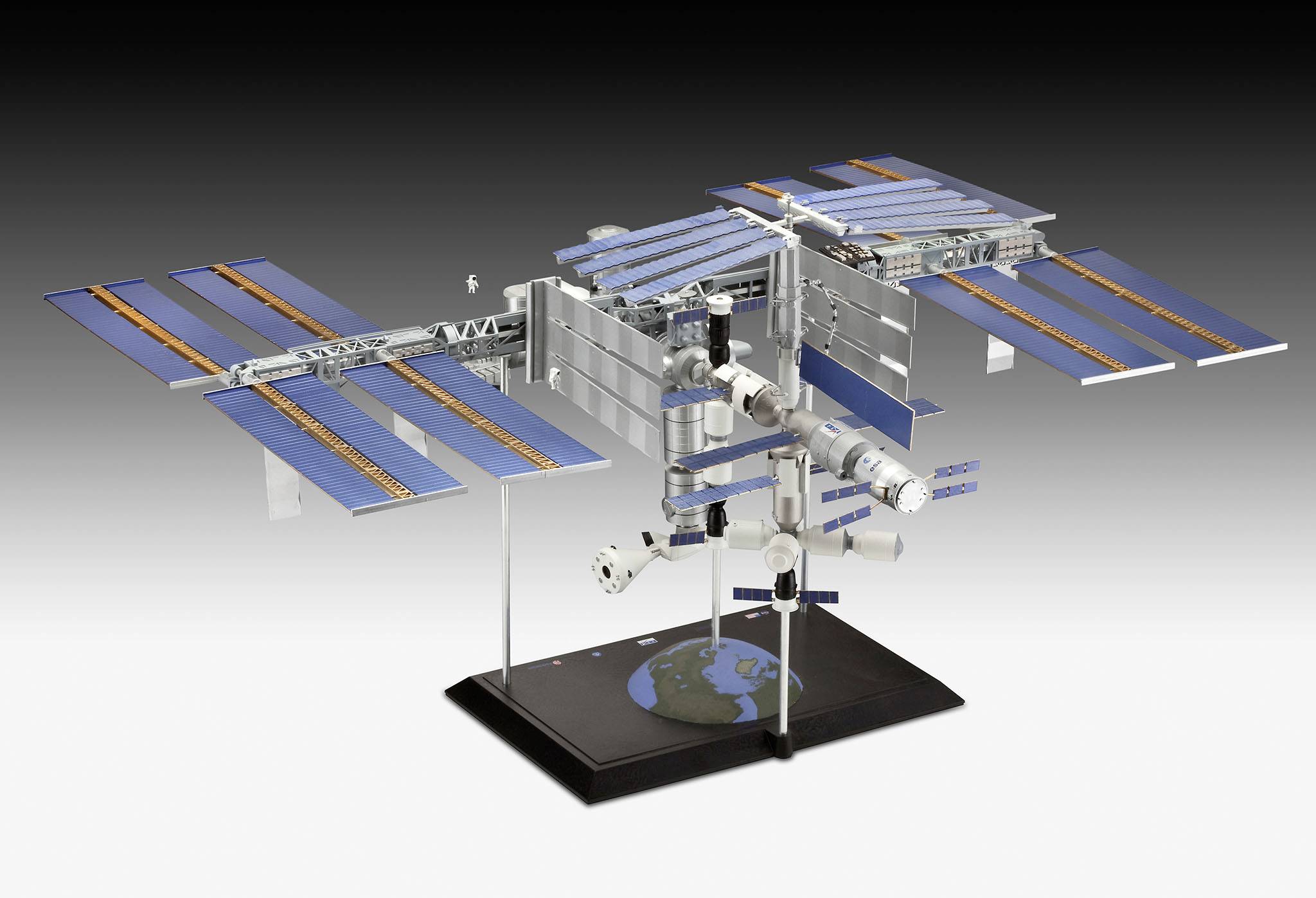 Buy Revell 05651 25 Jahre ISS Limited Edition Spacecraft assembly kit 1 ...