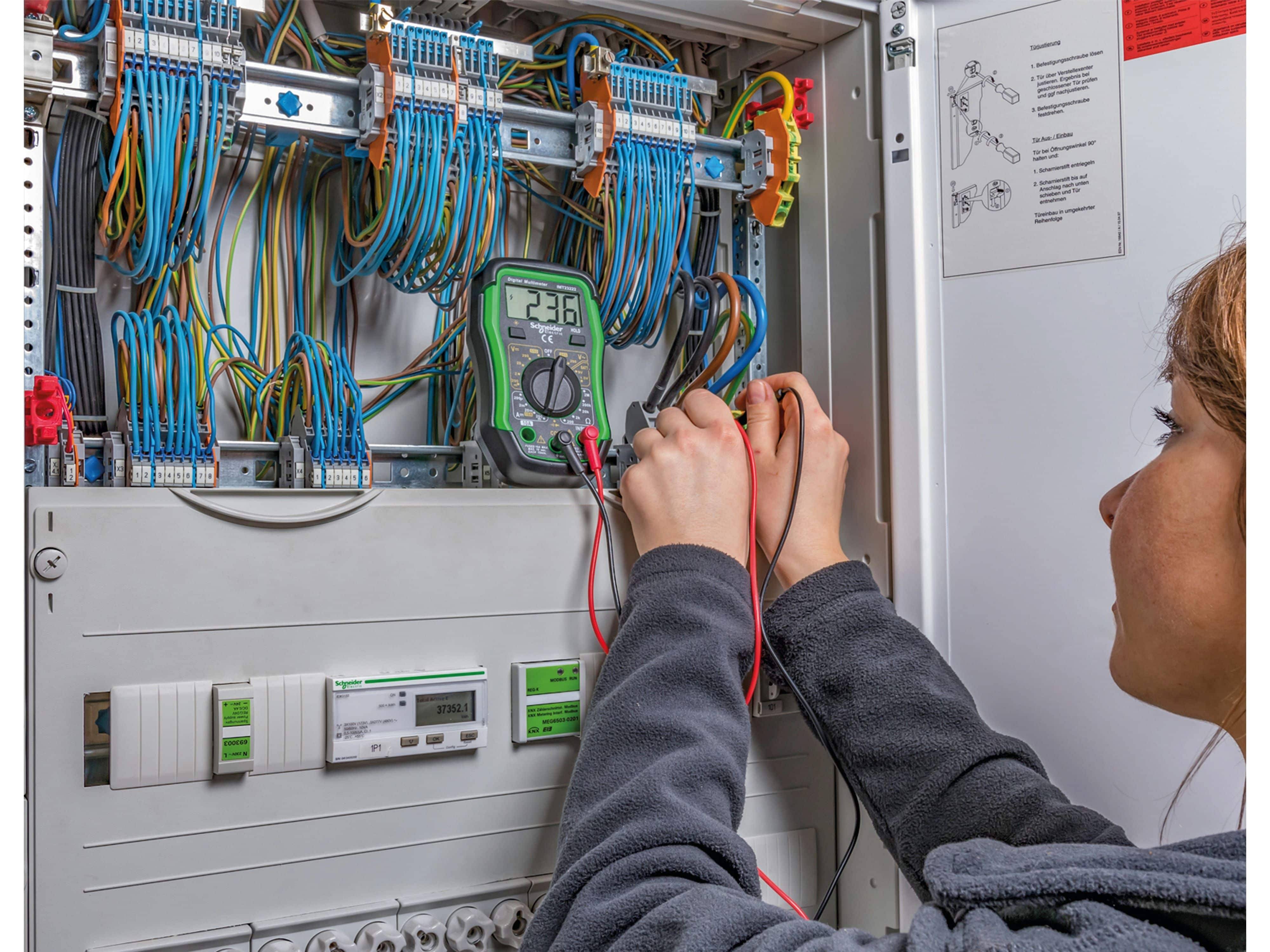 Buy Schneider Electric IMT23222 Handheld multimeter | Conrad Electronic