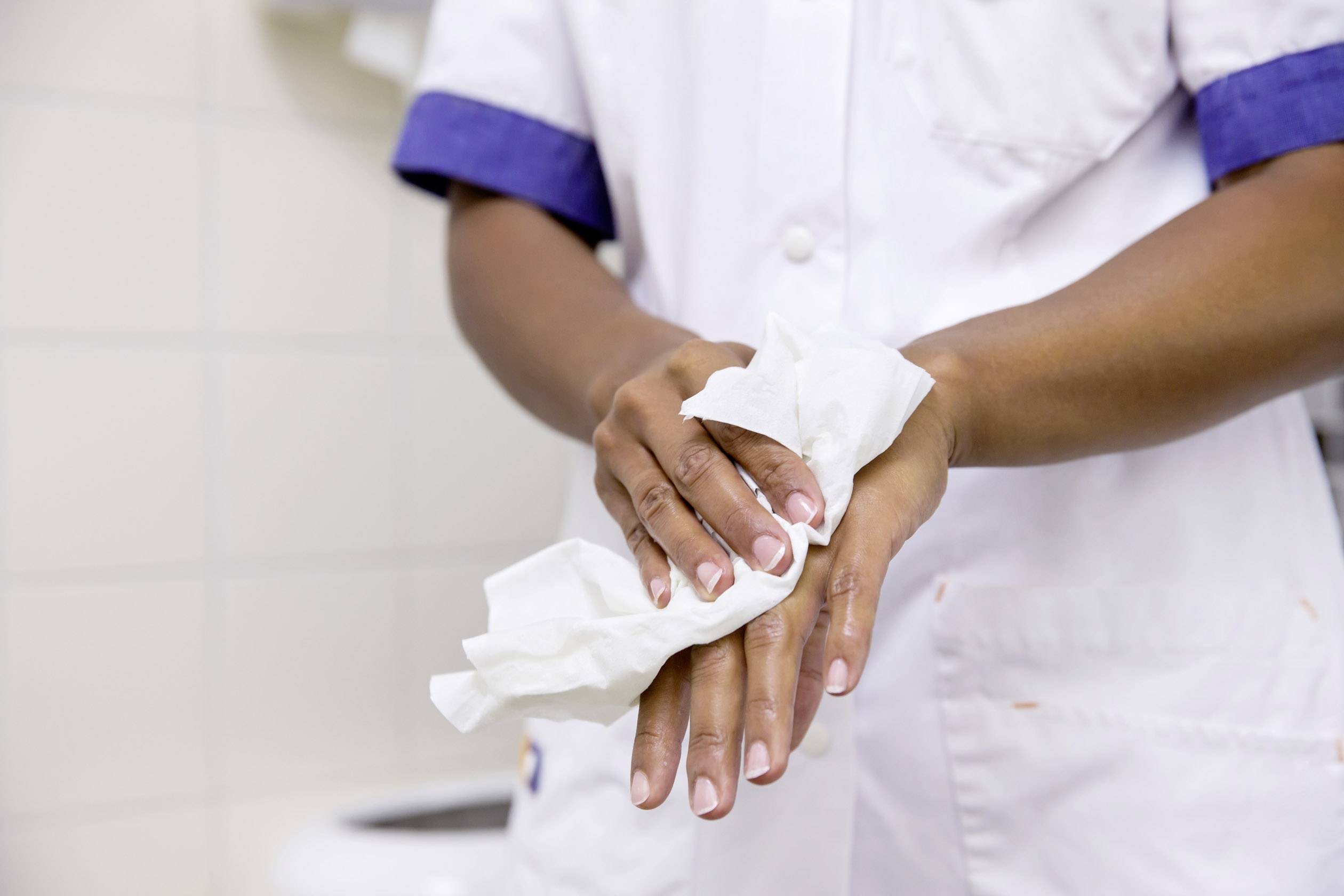 Essuie-main en papier TORK Zickzack Universal 290135 (L x l) 23 cm x 24 ...