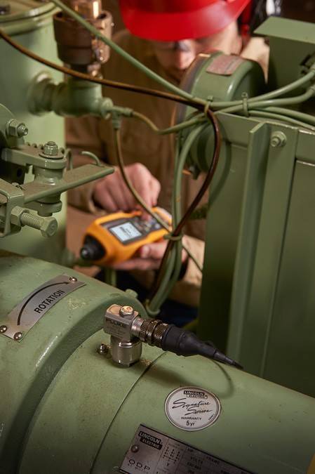 Fluke 805/805 ES Vibromètre ± 5 % - Conrad Electronic France
