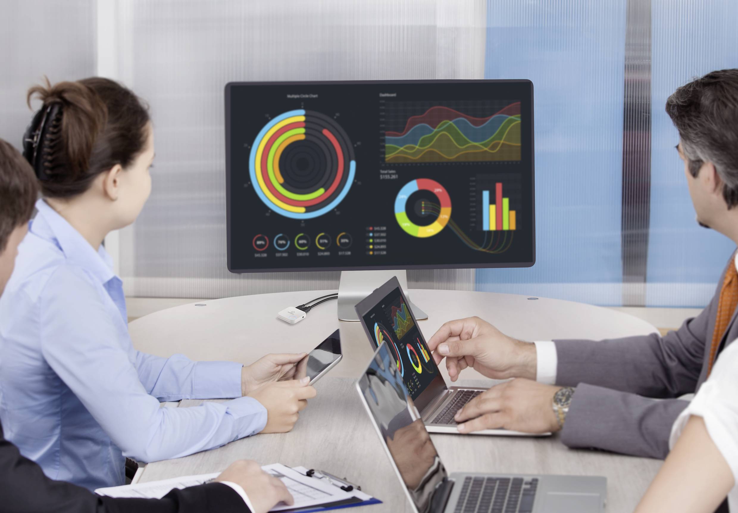 Renkforce RF-WST-500 HDMI pretočna škatla Miracast